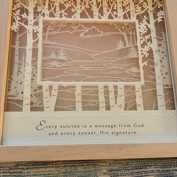 Hallmark | Accents | Religious Paper Sculpture Decor | Poshmark